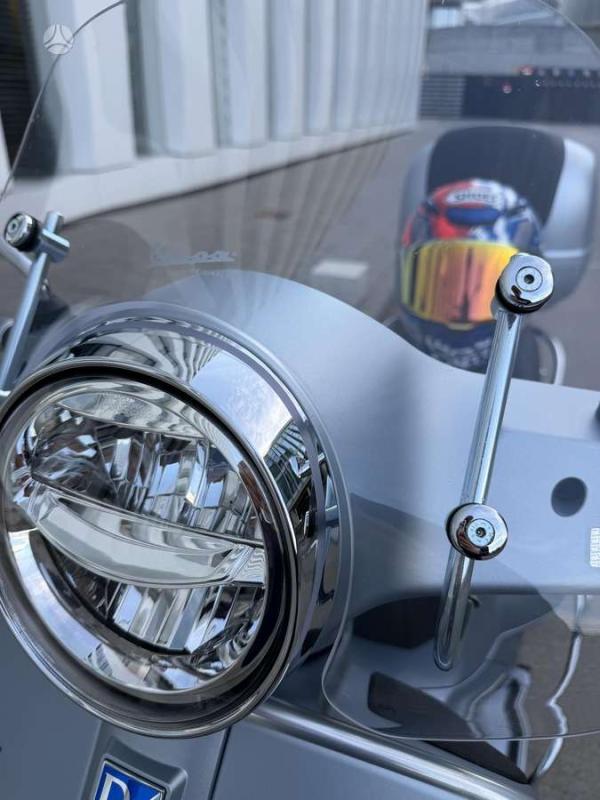 Синий Piaggio Vespa 2021 в Вильнюс, объемом двигателя 0.30 л и пробегом 8 тыс. км за 4772 €, фото 9 на AUTOMOTO.COM.LV