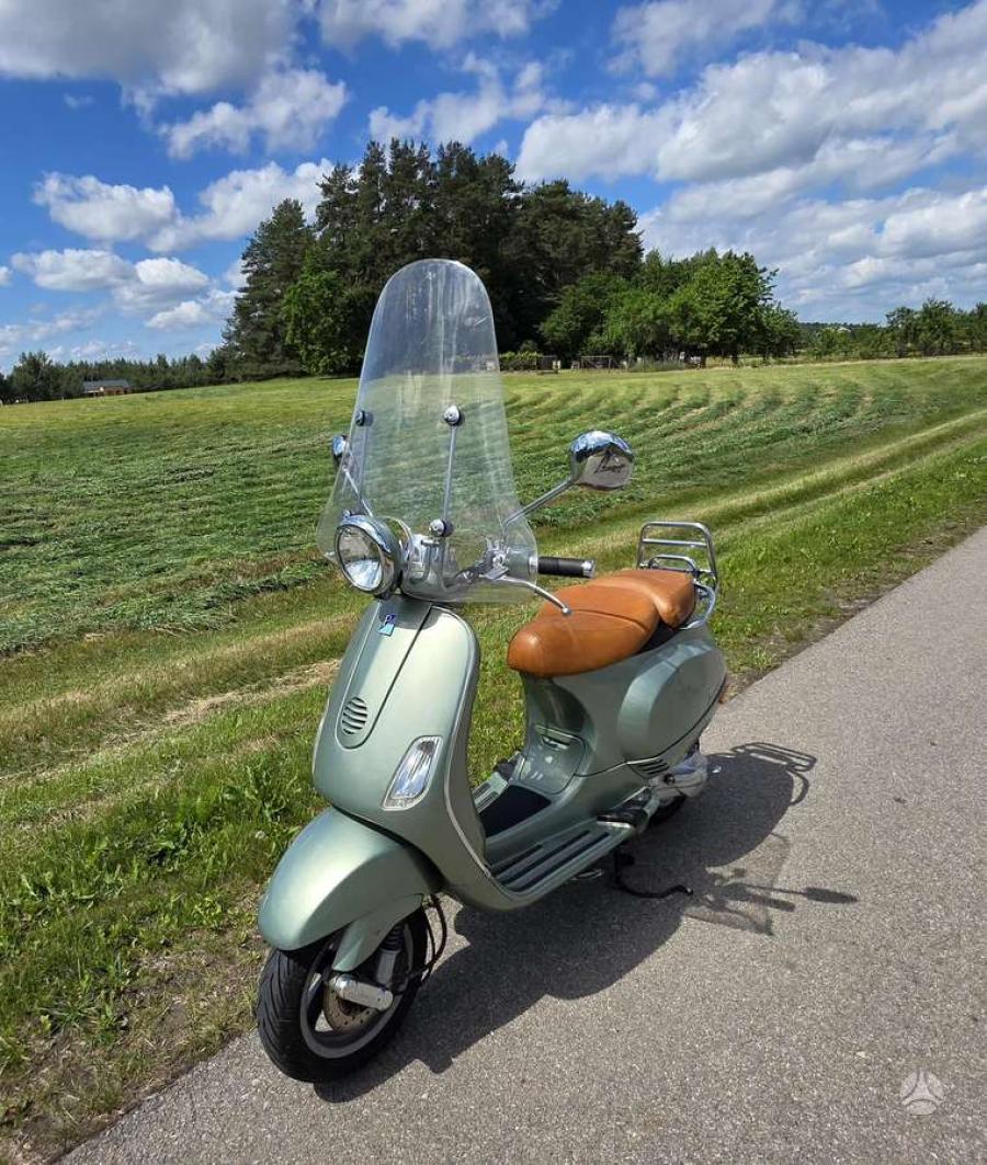 Зеленый Piaggio Vespa 2007 в Каунас, объемом двигателя 50.00 л и пробегом 1 тыс. км за 1800 €, фото 1 на AUTOMOTO.COM.LV