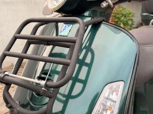 Zaļš Piaggio Vespa 2008 Kauņa, ar dzinēja tilpumu 0.12 L un nobraukumu 15 tūkst. km par 1990 €, foto 5 vietnē AUTOMOTO.COM.LV