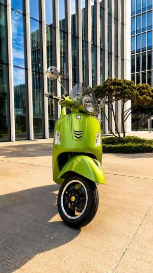 Зеленый Piaggio Vespa 2017 в Вильнюс, объемом двигателя 0.13 л и пробегом 6 тыс. км за 3499 €, фото  на AUTOMOTO.COM.LV