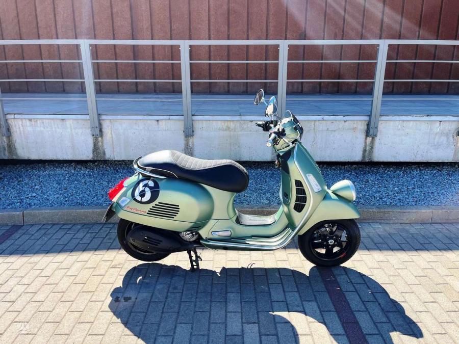 Green Piaggio Vespa 2018 in Marupe, with an engine capacity of 0.30 L and mileage of 13 thousand km for 3500 €, photo 3 on AUTOMOTO.COM.LV
