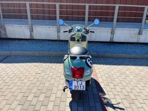 Green Piaggio Vespa 2018 in Marupe, with an engine capacity of 0.30 L and mileage of 13 thousand km for 3500 €, photo 5 on AUTOMOTO.COM.LV