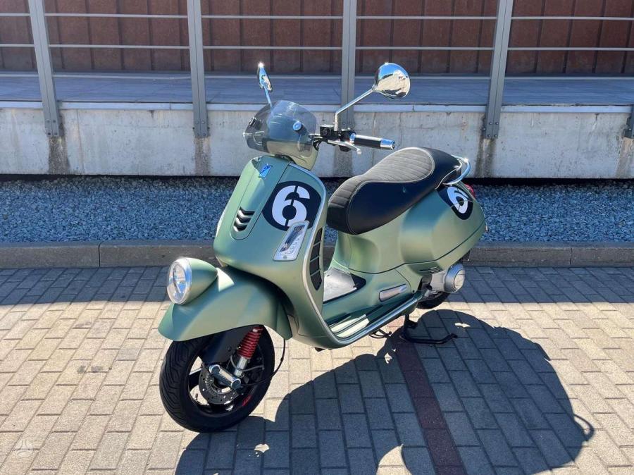 Green Piaggio Vespa 2018 in Marupe, with an engine capacity of 0.30 L and mileage of 13 thousand km for 3500 €, photo 8 on AUTOMOTO.COM.LV
