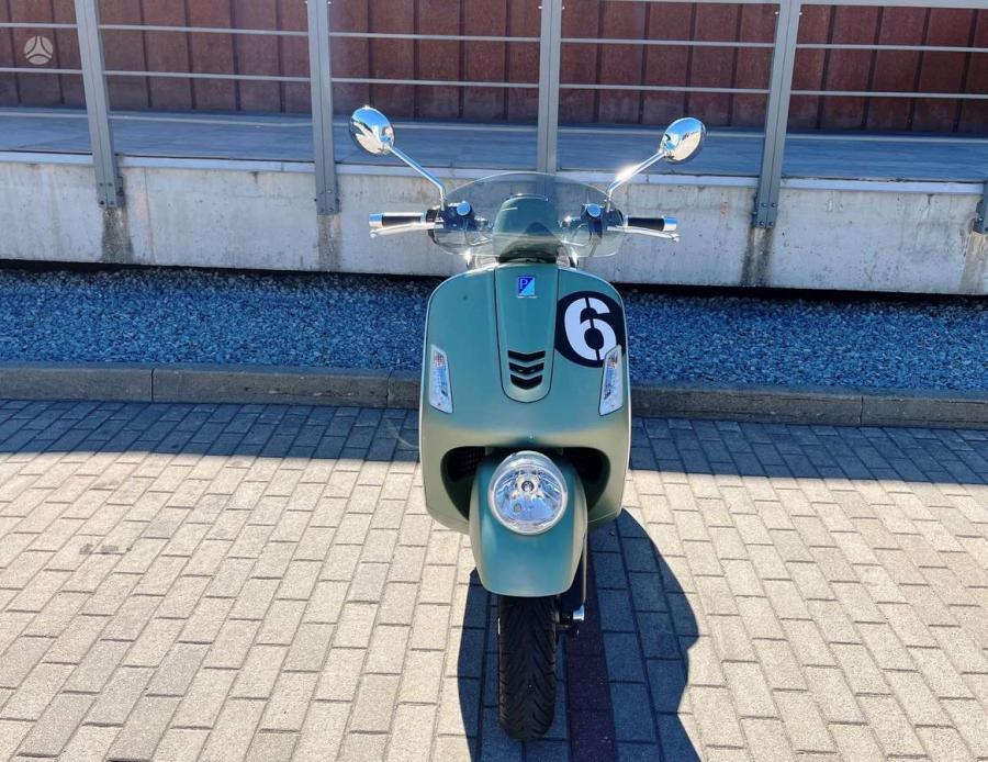 Green Piaggio Vespa 2018 in Marupe, with an engine capacity of 0.30 L and mileage of 13 thousand km for 3500 €, photo 9 on AUTOMOTO.COM.LV