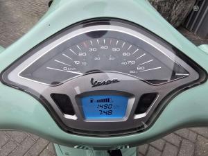 Green Piaggio Vespa 2019 in Ukmerge, with an engine capacity of 50.00 L and mileage of 2 thousand km for 3250 €, photo 11 on AUTOMOTO.COM.LV