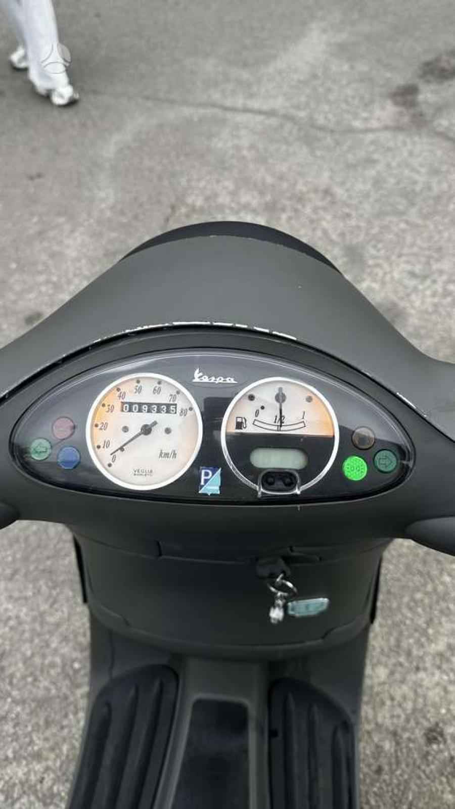 Серый Piaggio Vespa 2001 в Каунас, объемом двигателя 50.00 л и пробегом 9 тыс. км за 650 €, фото 10 на AUTOMOTO.COM.LV