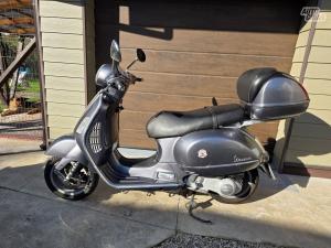 Pelēks Piaggio Vespa 2004 Pasvalys, ar dzinēja tilpumu 0.13 L un nobraukumu 30 tūkst. km par 1299 €, foto 3 vietnē AUTOMOTO.COM.LV