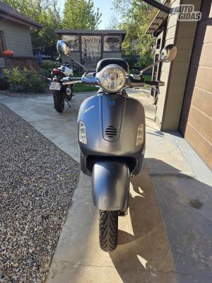 Pelēks Piaggio Vespa 2004 Pasvalys, ar dzinēja tilpumu 0.13 L un nobraukumu 30 tūkst. km par 1299 €, foto 14 vietnē AUTOMOTO.COM.LV
