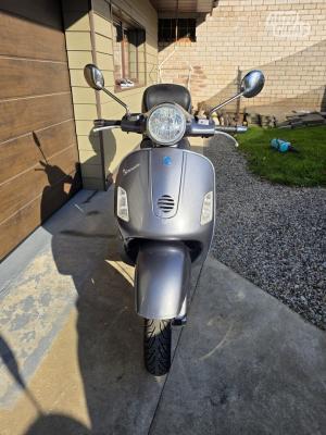 Pelēks Piaggio Vespa 2004 Pasvalys, ar dzinēja tilpumu 0.13 L un nobraukumu 30 tūkst. km par 1299 €, foto 21 vietnē AUTOMOTO.COM.LV