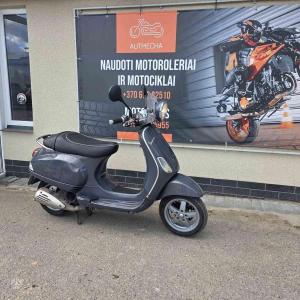 Grey Piaggio Vespa 2006 in Panevezys, with an engine capacity of 0.13 L and mileage of 22 thousand km for 1450 €, photo  on AUTOMOTO.COM.LV
