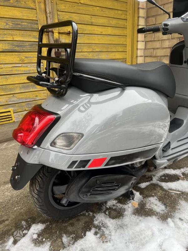 Pelēks Piaggio Vespa 2016 Kauņa, ar dzinēja tilpumu 0.30 L un nobraukumu 35 tūkst. km par 1800 €, foto 7 vietnē AUTOMOTO.COM.LV