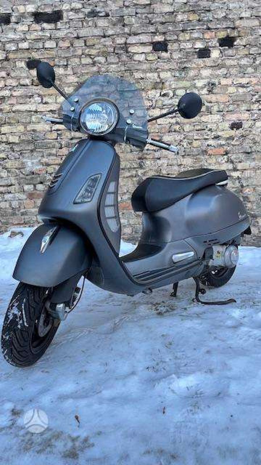Pelēks Piaggio Vespa 2017 Rīga, ar dzinēja tilpumu 0.13 L un nobraukumu 3 tūkst. km par 4600 €, foto 1 vietnē AUTOMOTO.COM.LV