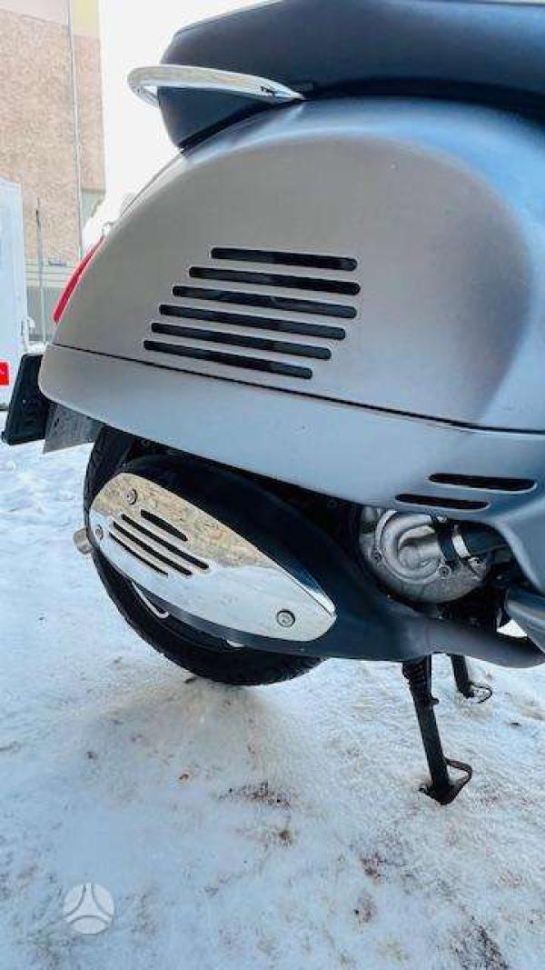 Pelēks Piaggio Vespa 2017 Rīga, ar dzinēja tilpumu 0.13 L un nobraukumu 3 tūkst. km par 4600 €, foto 4 vietnē AUTOMOTO.COM.LV