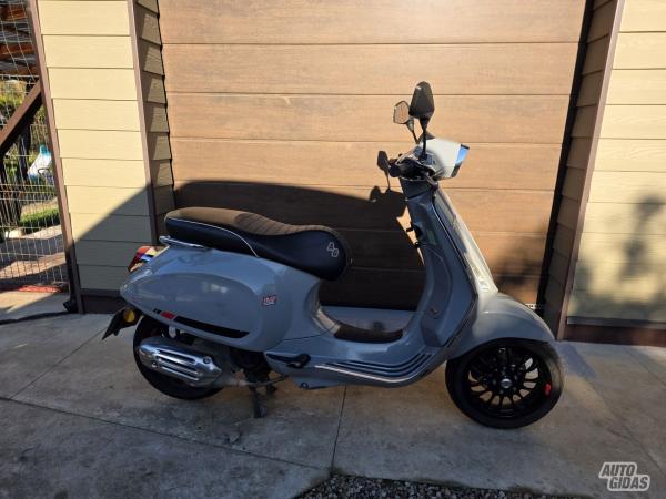 Pelēks Piaggio Vespa 2018 Pasvalys, ar dzinēja tilpumu 0.05 L un nobraukumu 20 tūkst. km par 1299 €, foto 3 vietnē AUTOMOTO.COM.LV