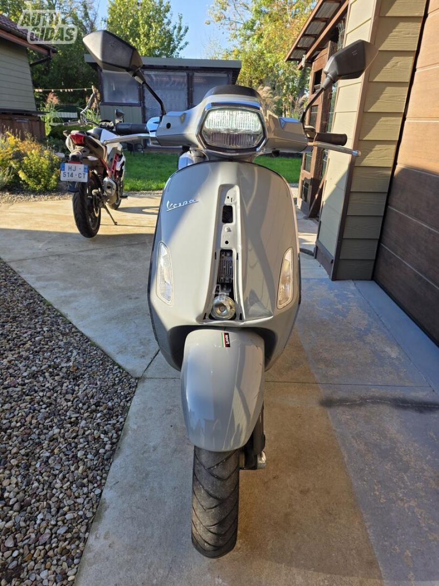 Pelēks Piaggio Vespa 2018 Pasvalys, ar dzinēja tilpumu 0.05 L un nobraukumu 20 tūkst. km par 1299 €, foto 13 vietnē AUTOMOTO.COM.LV