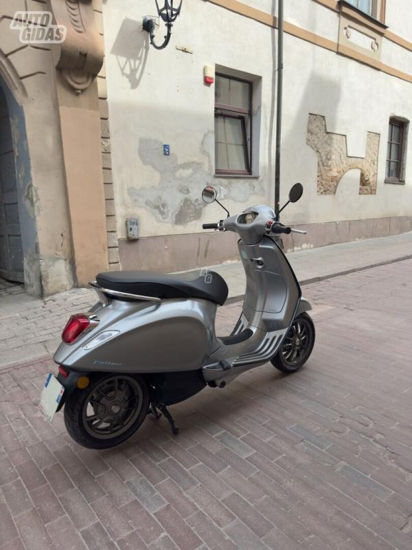 Серый Piaggio Vespa 2019 в Вильнюс, объемом двигателя 0.00 л и пробегом 9 тыс. км за 3400 €, фото 6 на AUTOMOTO.COM.LV