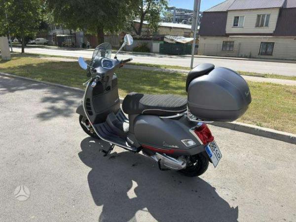 Серый Piaggio Vespa 2021 в Шяуляй, объемом двигателя 0.30 л и пробегом 4 тыс. км за 4999 €, фото 3 на AUTOMOTO.COM.LV