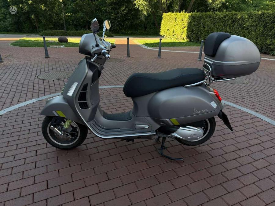 Серый Piaggio Vespa 2023 в Вильнюс, объемом двигателя 0.28 л и пробегом 8 тыс. км за 6000 €, фото 5 на AUTOMOTO.COM.LV