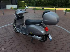 Серый Piaggio Vespa 2023 в Вильнюс, объемом двигателя 0.28 л и пробегом 8 тыс. км за 6000 €, фото 6 на AUTOMOTO.COM.LV