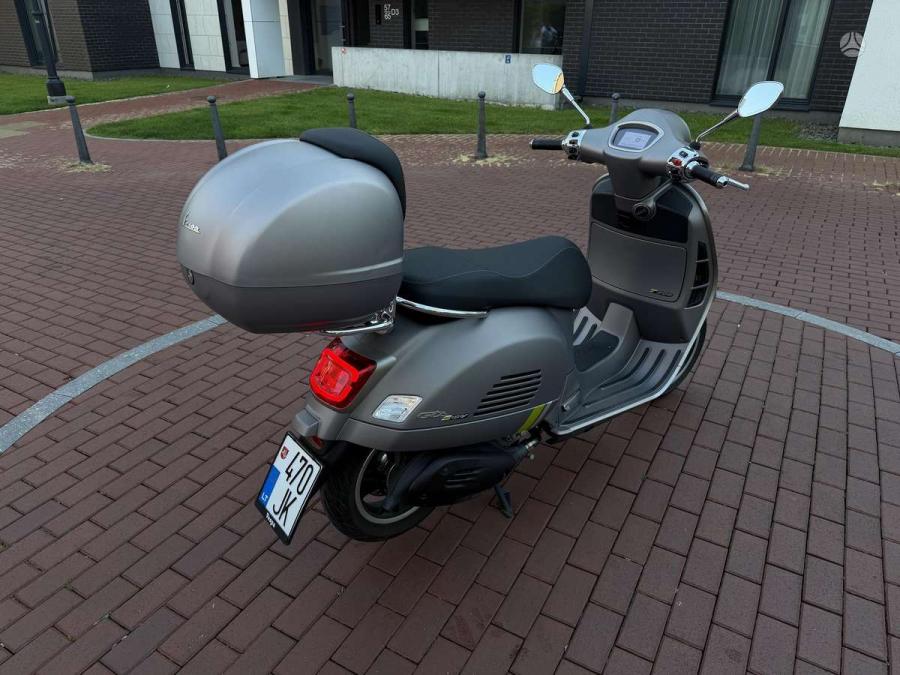 Серый Piaggio Vespa 2023 в Вильнюс, объемом двигателя 0.28 л и пробегом 8 тыс. км за 6000 €, фото 8 на AUTOMOTO.COM.LV