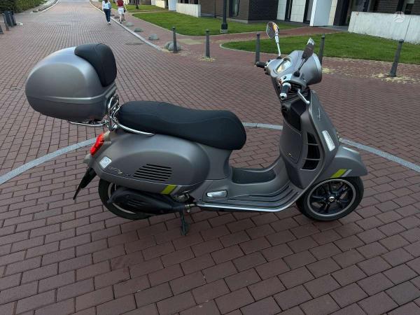 Pelēks Piaggio Vespa 2023 Viļņa, ar dzinēja tilpumu 0.28 L un nobraukumu 8 tūkst. km par 6000 €, foto 8 vietnē AUTOMOTO.COM.LV