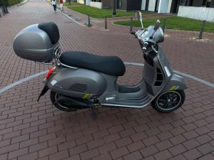 Серый Piaggio Vespa 2023 в Вильнюс, объемом двигателя 0.28 л и пробегом 8 тыс. км за 6000 €, фото 9 на AUTOMOTO.COM.LV