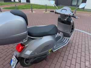 Серый Piaggio Vespa 2023 в Вильнюс, объемом двигателя 0.28 л и пробегом 8 тыс. км за 6000 €, фото 10 на AUTOMOTO.COM.LV
