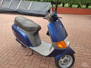 Piaggio Vespa 1992 в Вильнюс, объемом двигателя 0.05 л и пробегом 0 тыс. км за 550 €, фото 4 на AUTOMOTO.COM.LV