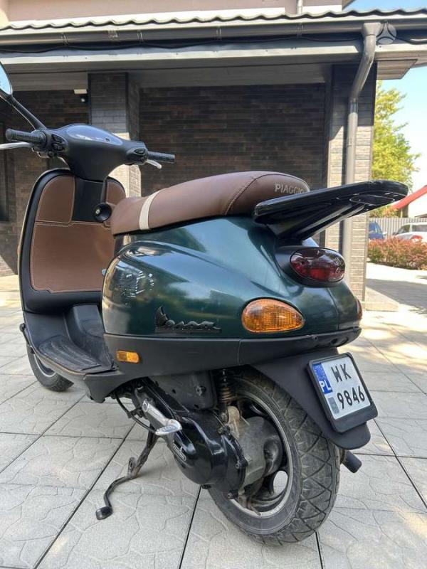 Piaggio Vespa 2000 Viļņa, ar dzinēja tilpumu 49.00 L un nobraukumu 15 tūkst. km par 800 €, foto 4 vietnē AUTOMOTO.COM.LV