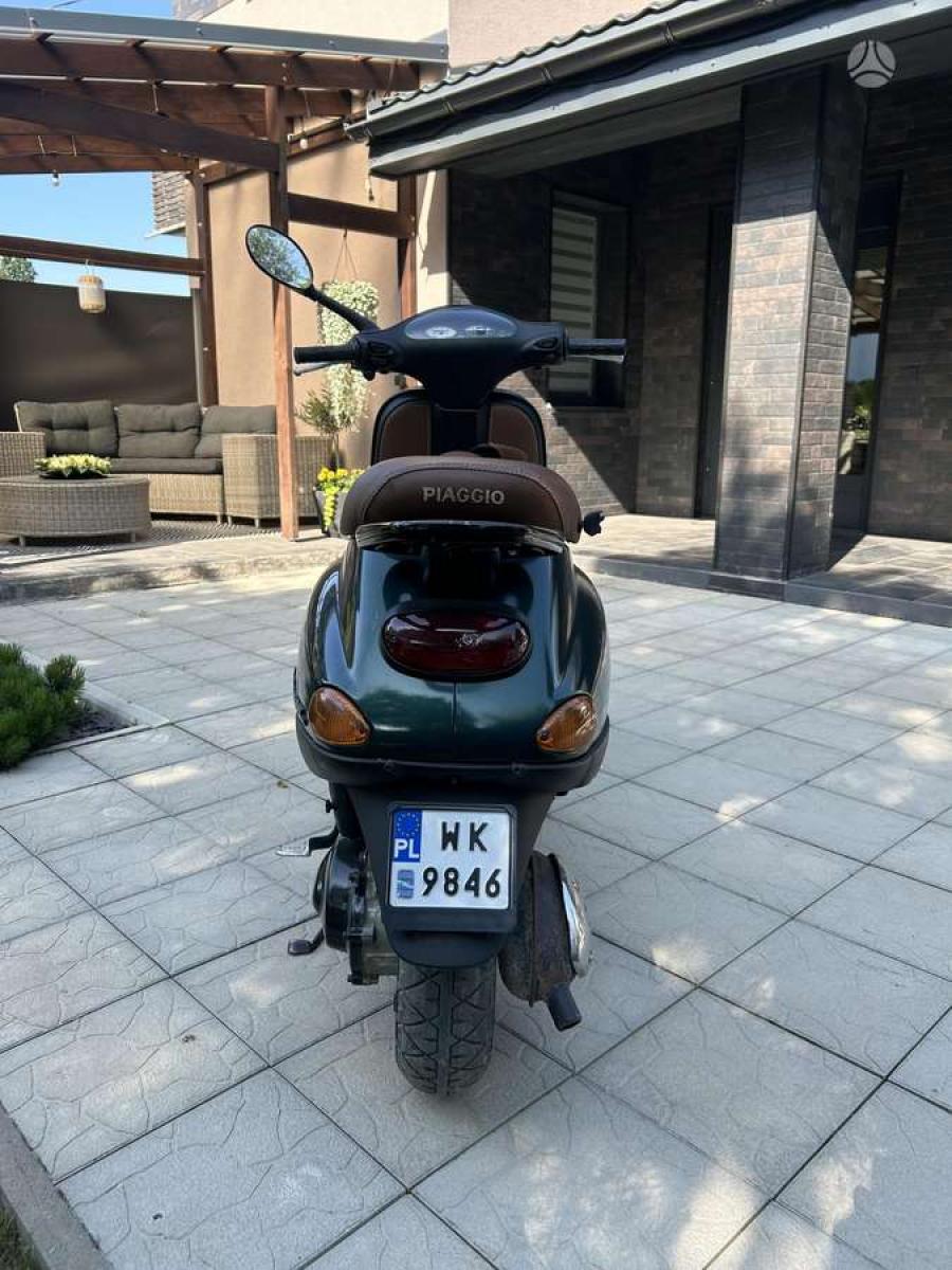 Piaggio Vespa 2000 в Вильнюс, объемом двигателя 49.00 л и пробегом 15 тыс. км за 800 €, фото 7 на AUTOMOTO.COM.LV