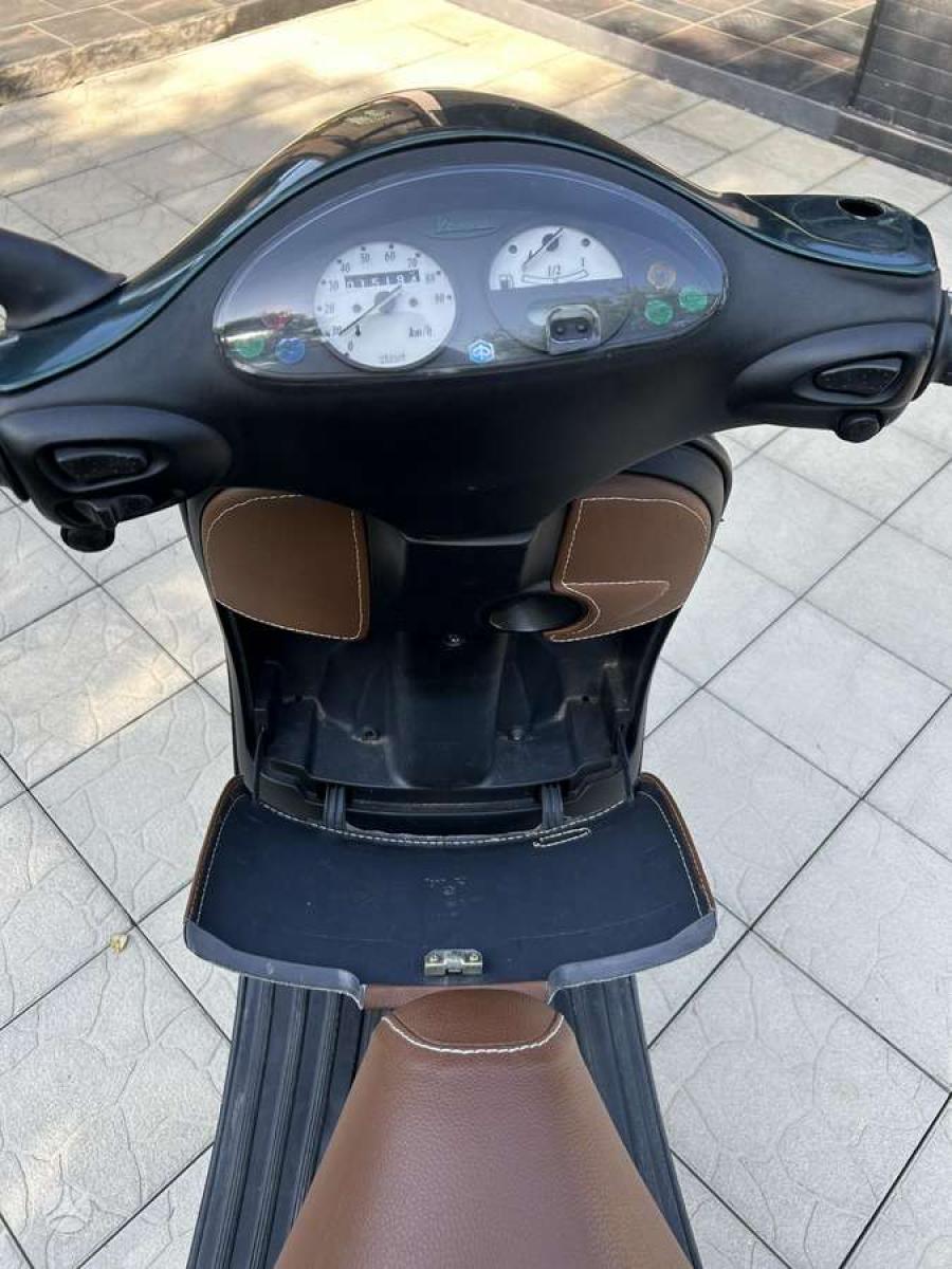 Piaggio Vespa 2000 в Вильнюс, объемом двигателя 49.00 л и пробегом 15 тыс. км за 800 €, фото 9 на AUTOMOTO.COM.LV