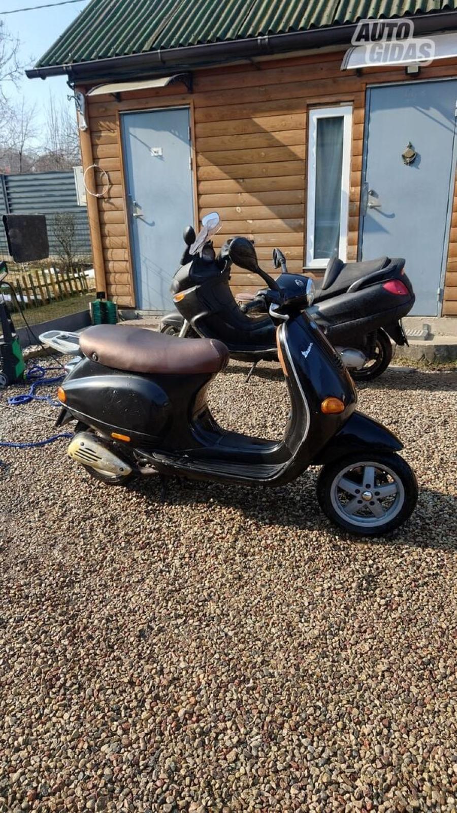 Piaggio Vespa 2003 Viļņa, ar dzinēja tilpumu 0.00 L un nobraukumu 0 tūkst. km par 800 €, foto 1 vietnē AUTOMOTO.COM.LV