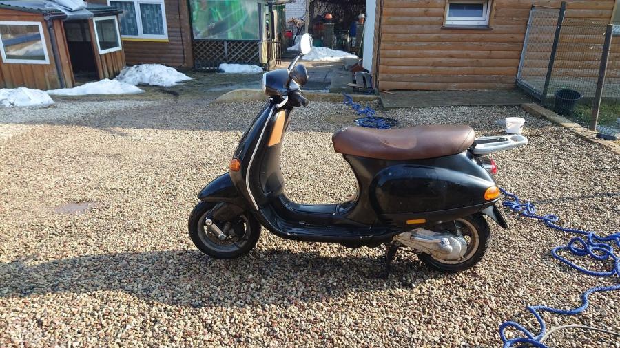 Piaggio Vespa 2003 Viļņa, ar dzinēja tilpumu 0.00 L un nobraukumu 0 tūkst. km par 800 €, foto 3 vietnē AUTOMOTO.COM.LV