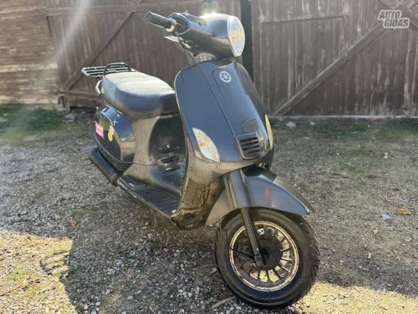 Piaggio Vespa 2004 Viļņa, ar dzinēja tilpumu 0.00 L un nobraukumu 0 tūkst. km par 300 €, foto 1 vietnē AUTOMOTO.COM.LV