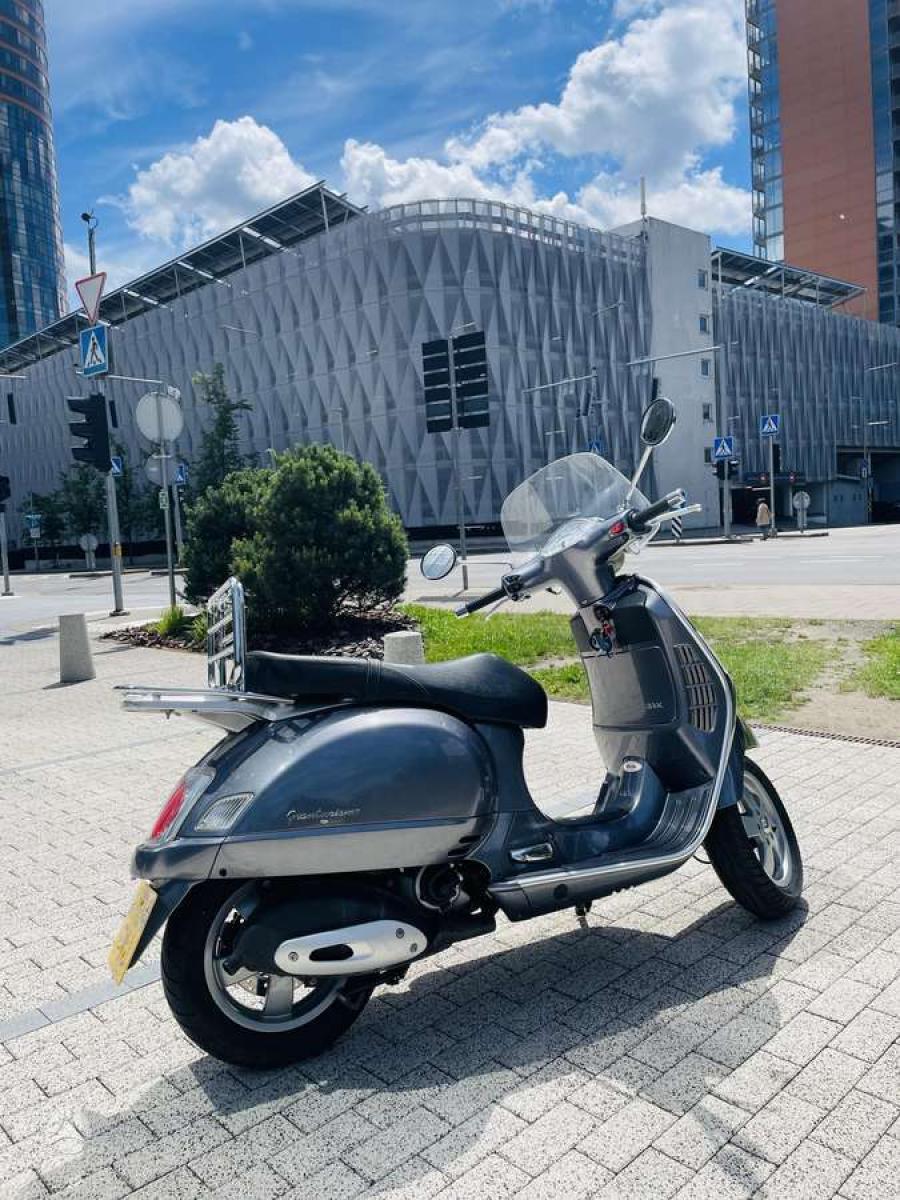 Piaggio Vespa 2004 в Вильнюс, объемом двигателя 0.20 л и пробегом 4 тыс. км за 2000 €, фото 9 на AUTOMOTO.COM.LV