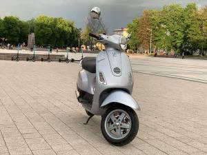 Piaggio Vespa 2004 in Vilnius, with an engine capacity of 0.00 L and mileage of 15 thousand km for 750 €, photo  on AUTOMOTO.COM.LV