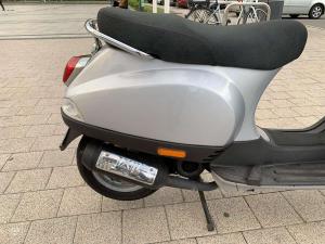 Piaggio Vespa 2004 in Vilnius, with an engine capacity of 0.00 L and mileage of 15 thousand km for 750 €, photo 8 on AUTOMOTO.COM.LV