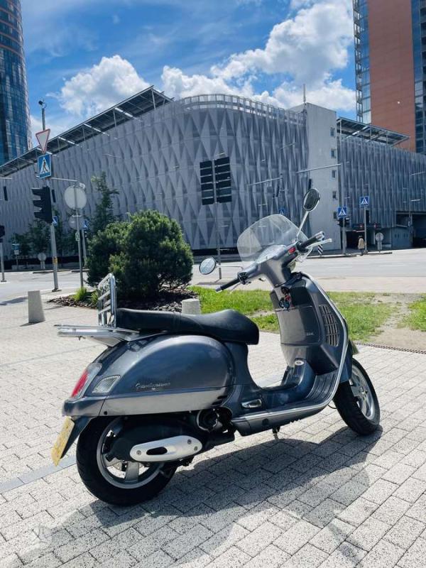 Piaggio Vespa 2004 in Vilnius, with an engine capacity of 0.20 L and mileage of 4 thousand km for 1950 €, photo 8 on AUTOMOTO.COM.LV