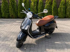 Piaggio Vespa 2004 in Vilnius, with an engine capacity of 0.20 L and mileage of 20 thousand km for 1550 €, photo  on AUTOMOTO.COM.LV