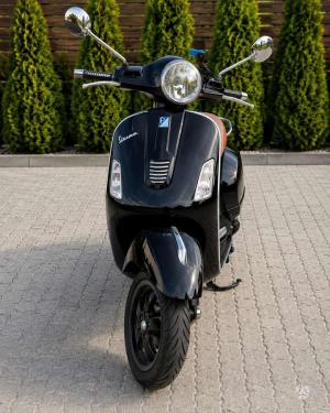 Piaggio Vespa 2004 in Vilnius, with an engine capacity of 0.20 L and mileage of 20 thousand km for 1550 €, photo 4 on AUTOMOTO.COM.LV
