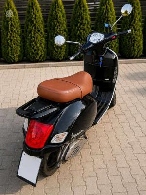 Piaggio Vespa 2004 in Vilnius, with an engine capacity of 0.20 L and mileage of 20 thousand km for 1550 €, photo 6 on AUTOMOTO.COM.LV