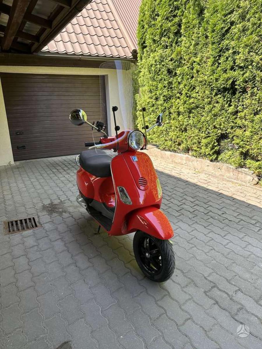 Piaggio Vespa 2005 Kretinga, ar dzinēja tilpumu 49.00 L un nobraukumu 8 tūkst. km par 1000 €, foto 1 vietnē AUTOMOTO.COM.LV