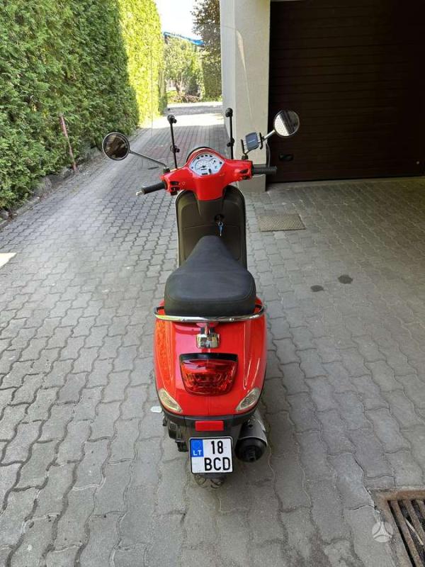 Piaggio Vespa 2005 в Кретинга, объемом двигателя 49.00 л и пробегом 8 тыс. км за 1000 €, фото 5 на AUTOMOTO.COM.LV