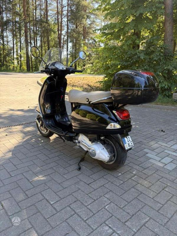 Piaggio Vespa 2007 in Vilnius, with an engine capacity of 0.13 L and mileage of 11 thousand km for 1950 €, photo 7 on AUTOMOTO.COM.LV