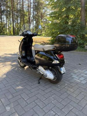 Piaggio Vespa 2007 Viļņa, ar dzinēja tilpumu 0.13 L un nobraukumu 11 tūkst. km par 1950 €, foto 8 vietnē AUTOMOTO.COM.LV