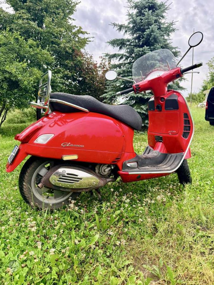 Piaggio Vespa 2007 in Utena, with an engine capacity of 0.25 L and mileage of 15 thousand km for 2350 €, photo 3 on AUTOMOTO.COM.LV