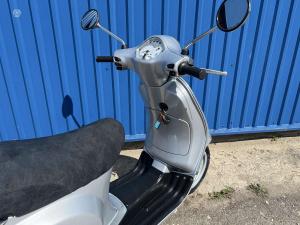 Piaggio Vespa 2007 in Ukmerge, with an engine capacity of 0.13 L and mileage of 50 thousand km for 1550 €, photo 7 on AUTOMOTO.COM.LV