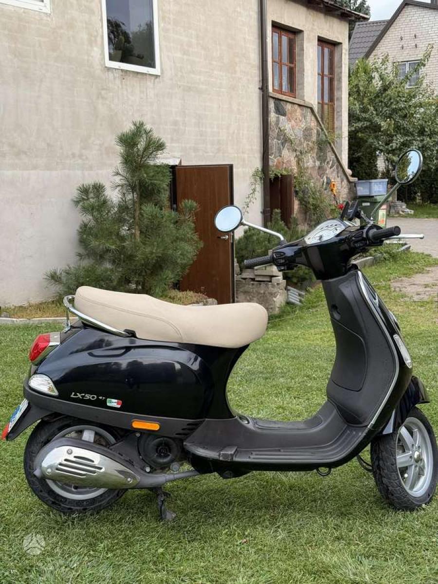 Piaggio Vespa 2007 Kauņa, ar dzinēja tilpumu 50.00 L un nobraukumu 7 tūkst. km par 1050 €, foto 3 vietnē AUTOMOTO.COM.LV