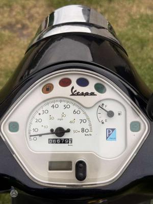 Piaggio Vespa 2007 Kauņa, ar dzinēja tilpumu 50.00 L un nobraukumu 7 tūkst. km par 1050 €, foto 5 vietnē AUTOMOTO.COM.LV