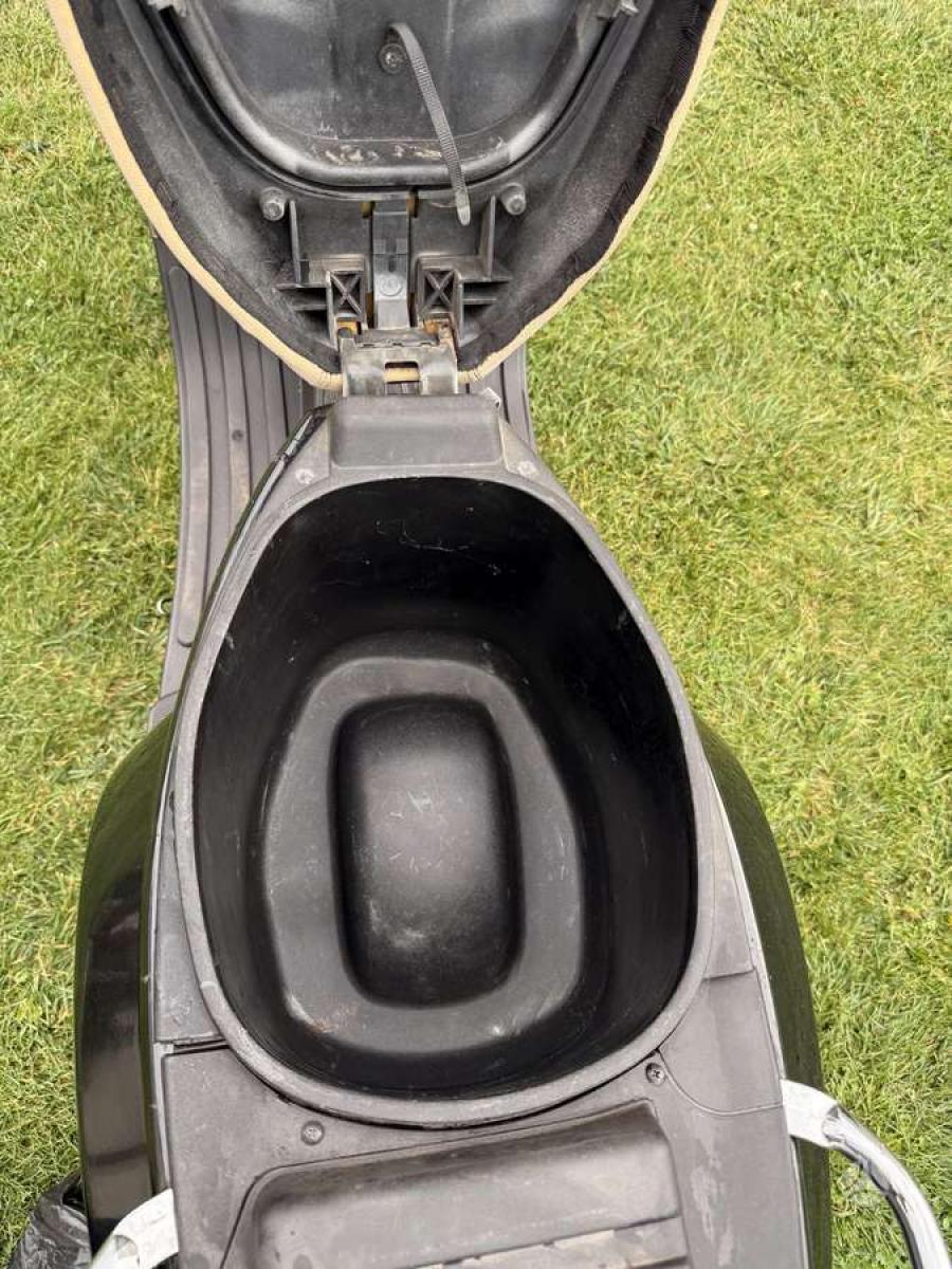 Piaggio Vespa 2007 Kauņa, ar dzinēja tilpumu 50.00 L un nobraukumu 7 tūkst. km par 1050 €, foto 8 vietnē AUTOMOTO.COM.LV